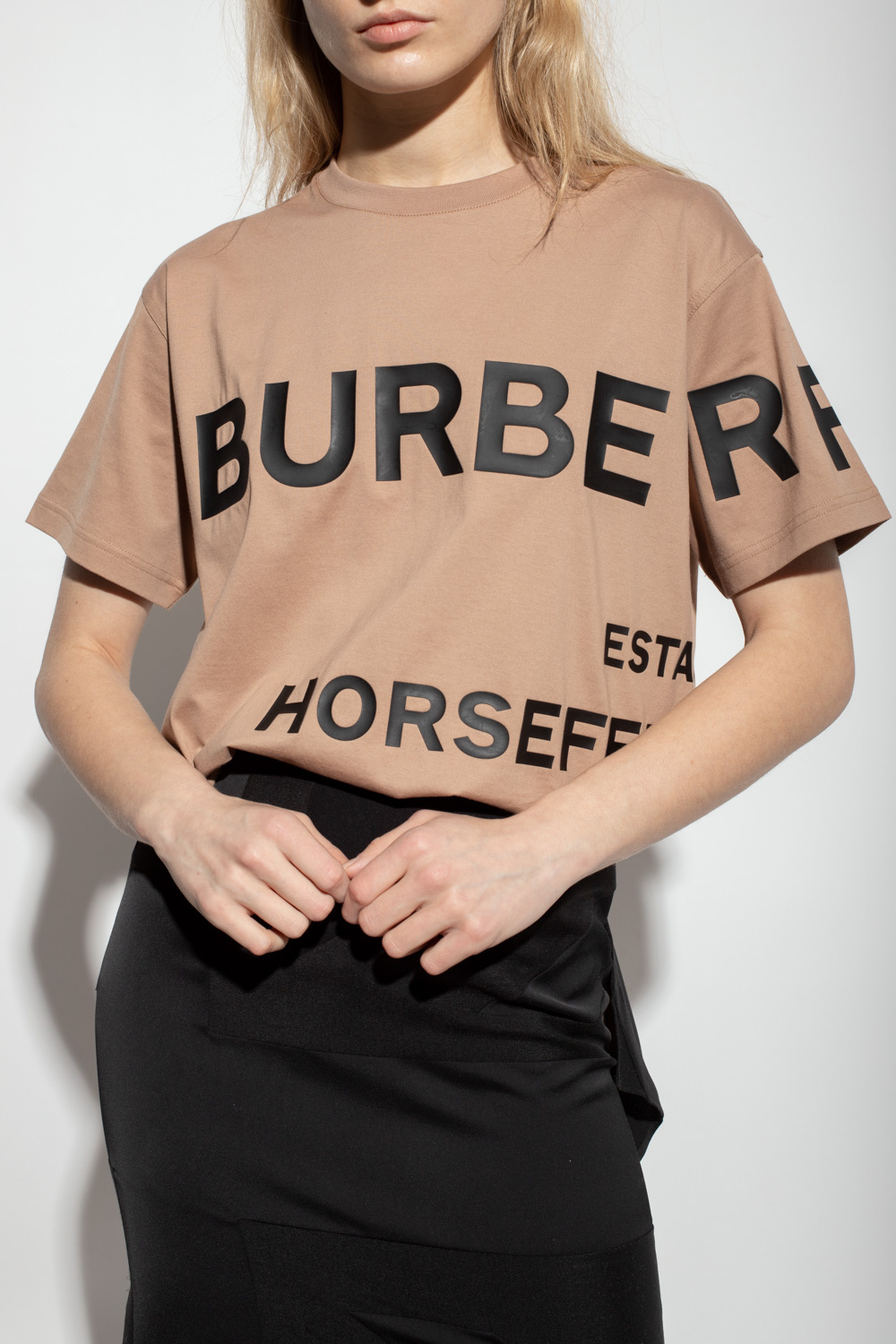 Burberry t shirt womens brown store